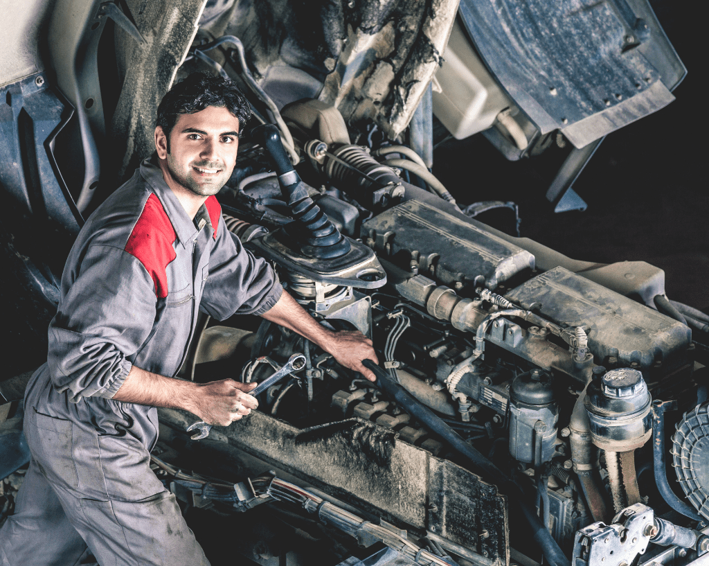Truck and trailer mechanic - Eastmen